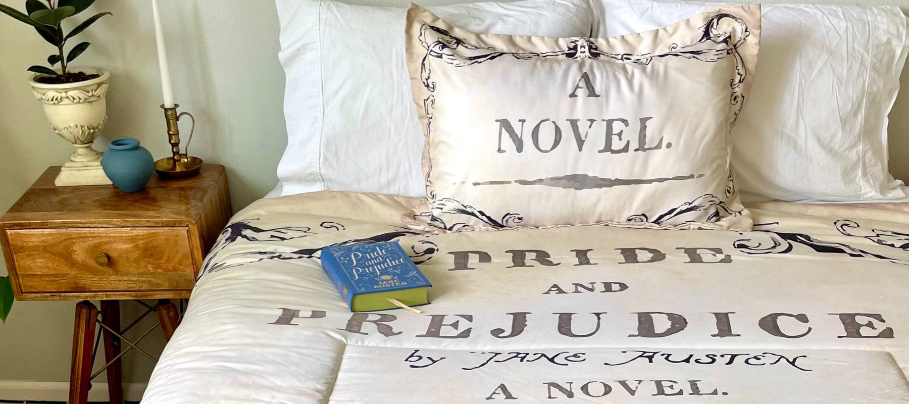 Storiarts | Book-themed Bedding