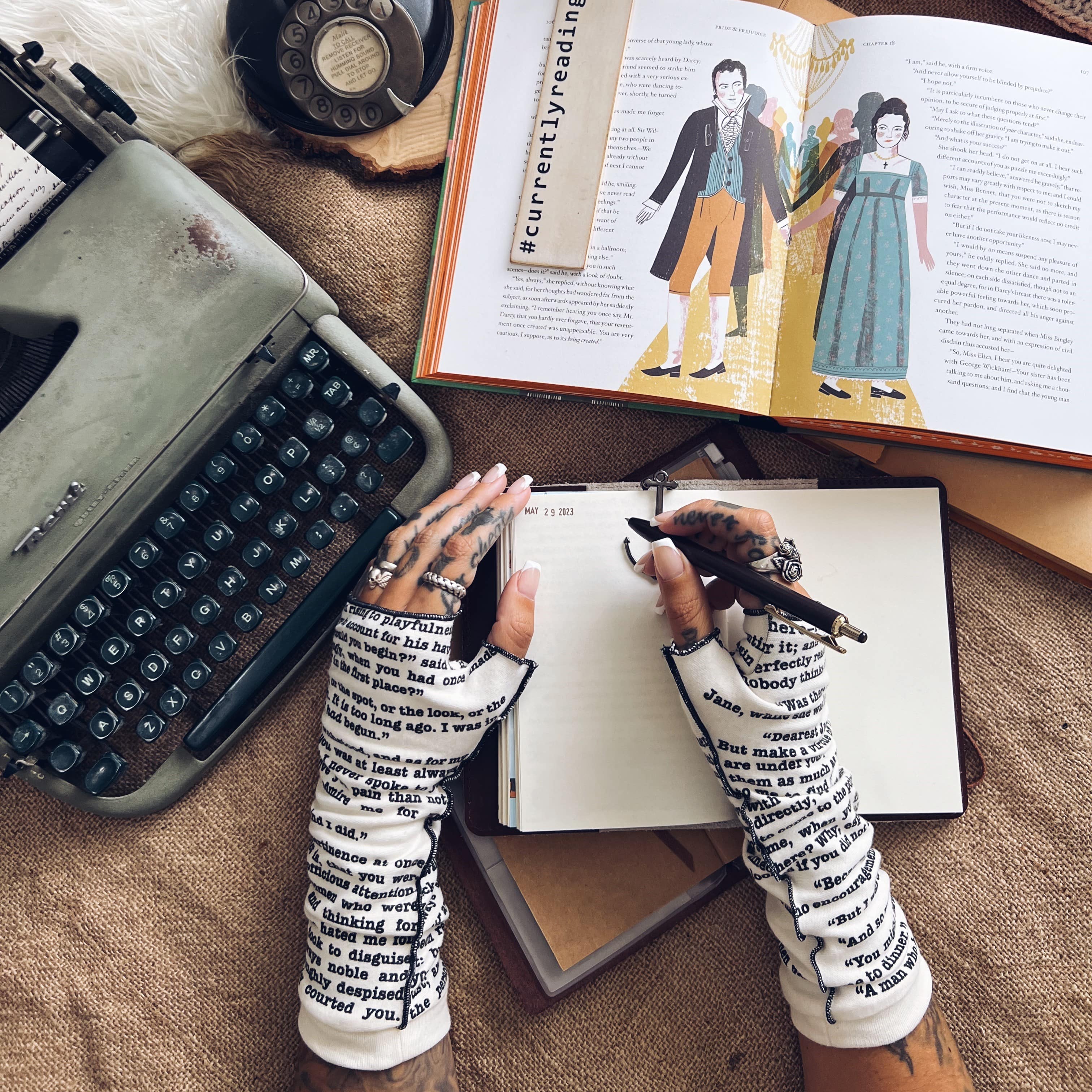 Pride and Prejudice Writing Gloves | Literary Fingerless Gloves - Storiarts