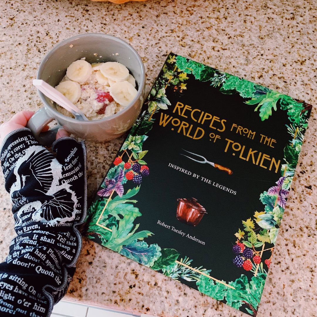 Recipes from the World of Tolkien Cookbook | 9781645174424 - Storiarts
